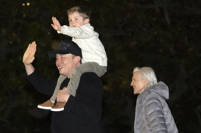 Milyarder Elon Musk'ın Annesi Maye Musk, ABD'yi Karıştırdı! - USA/ABD ... Milyarder Elon Musk'ın Annesi Maye Musk, ABD'yi Karıştırdı! - USA/ABD ...