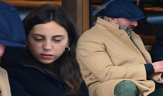 Ezgi Karayel ile Önder Öztarhan arasında neler oluyor? - Yaşam - www ... Ezgi Karayel ile Önder Öztarhan arasında neler oluyor? - Yaşam - www ...