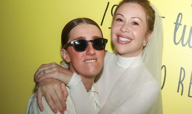 Bachelorette vet Gabby Windey marries Robby Hoffman in legal ceremony ...