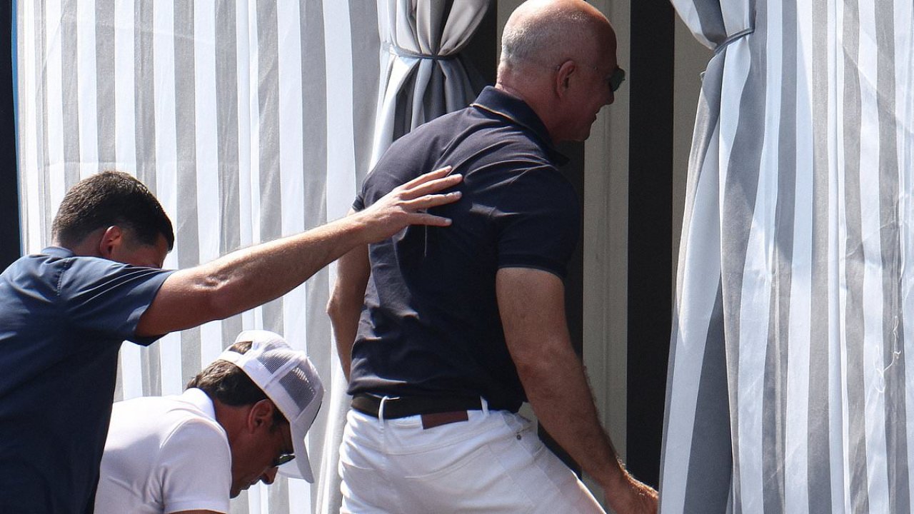 Jeff Bezos and Lauren Sanchez pictured in Venice ahead of wedding ...