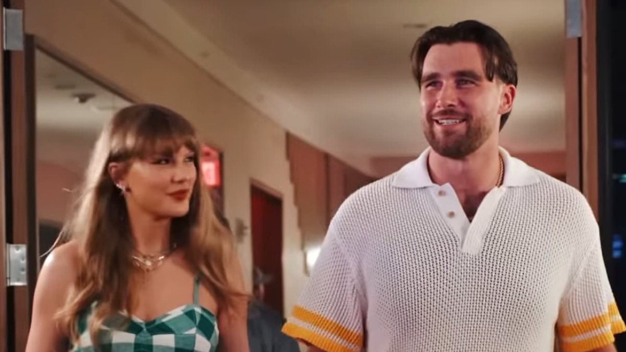 Taylor Swift's own fans turn against her after behind-the-scenes photo ...