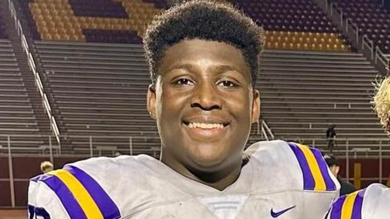 Cause of death revealed for college football player who died at 18 ...