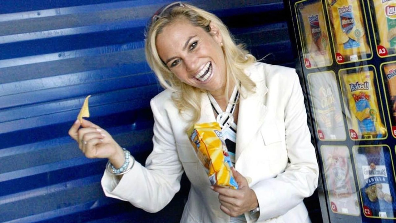 Heiress gets tiny prison sentence for hiding her $90MILLION fortune ...