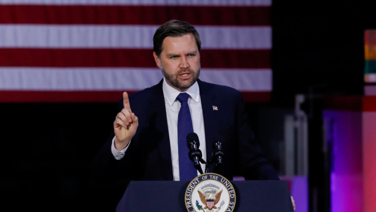 JD Vance says he has 'no idea' if Trump's letter to Epstein is real ...