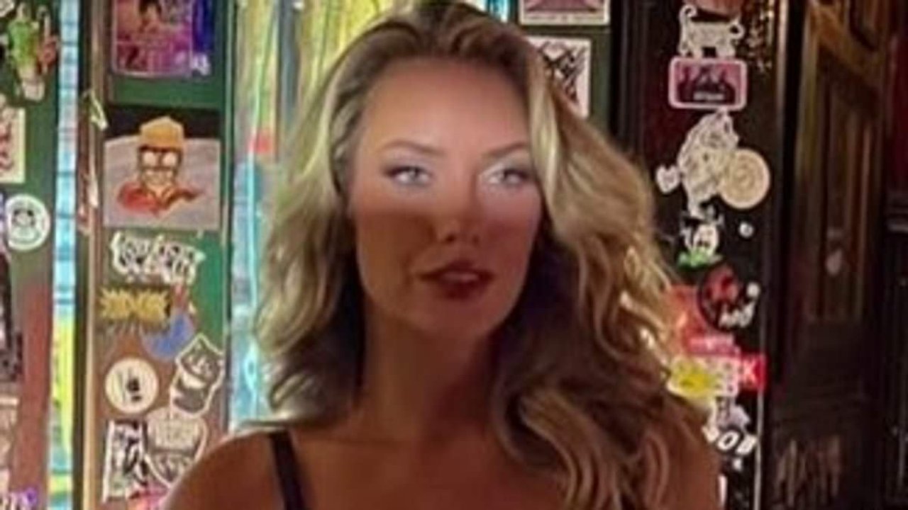 Paige Spiranac stuns in outfit for Travis and Jason Kelce's beer brand ...