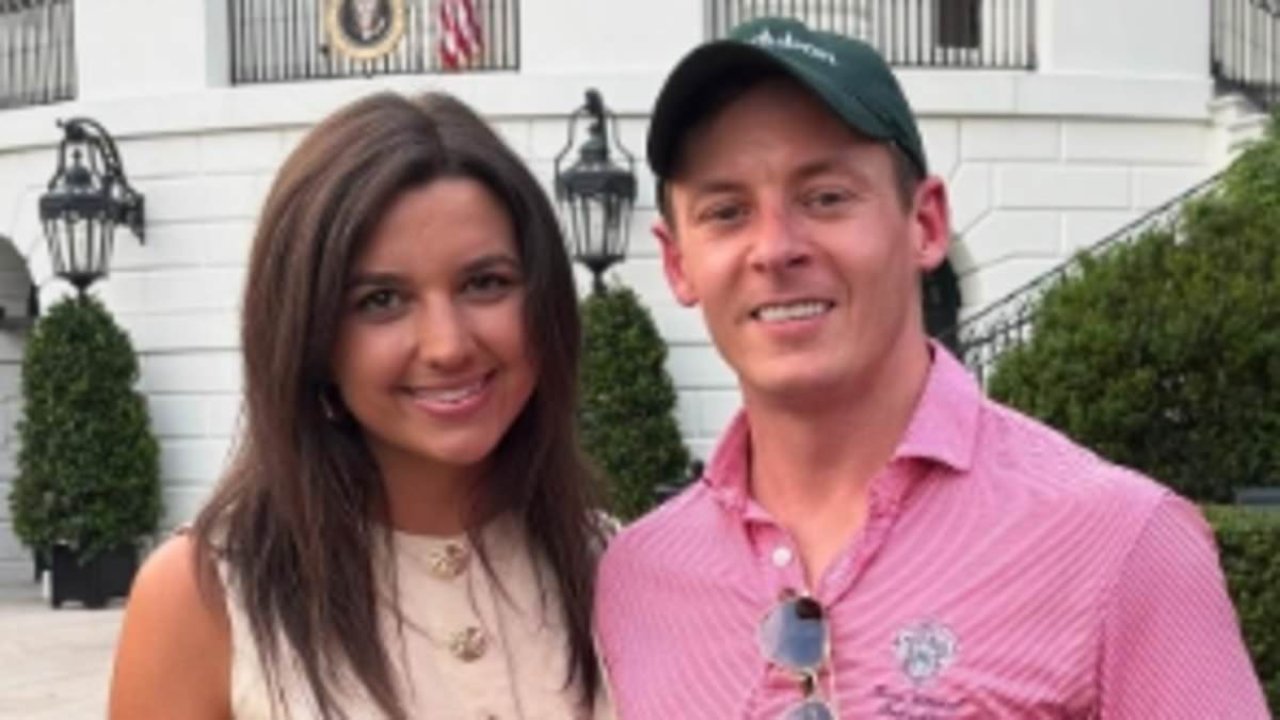 Congressional aide caught in scandal: Hired girlfriend, fired ...