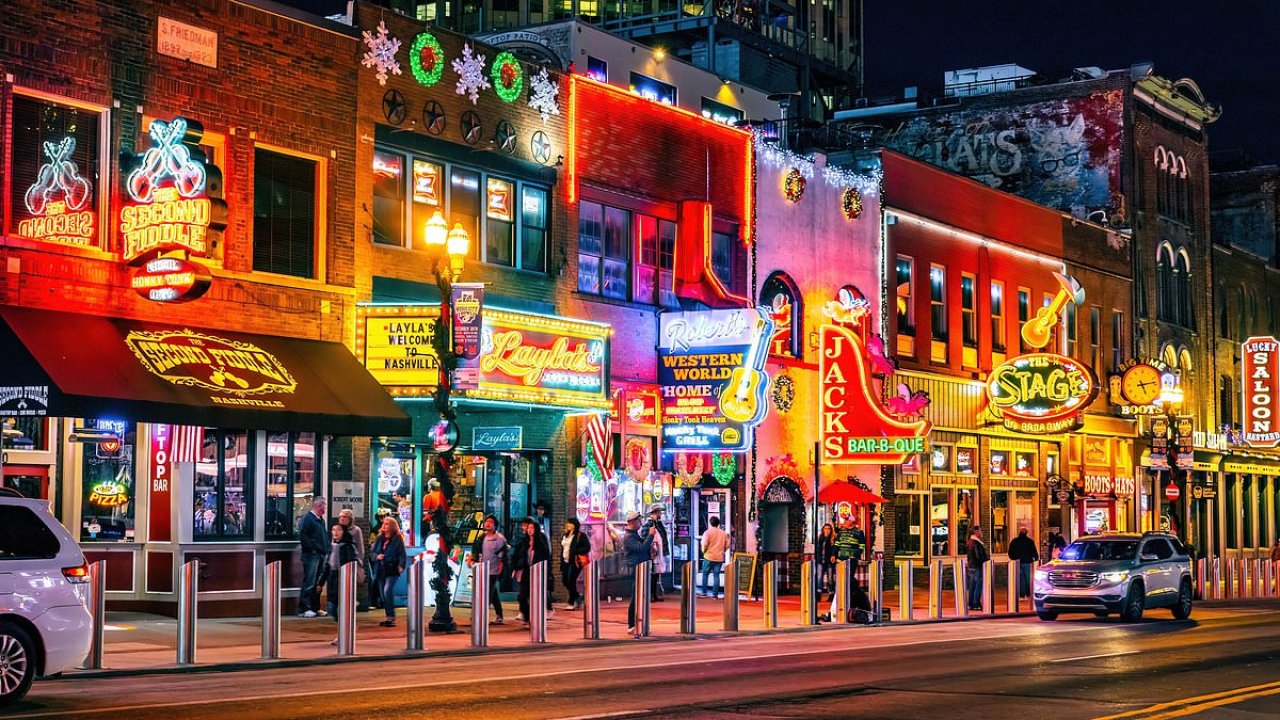 Elon Musk's latest venture blasted as 'vanity project for the wealthy ...