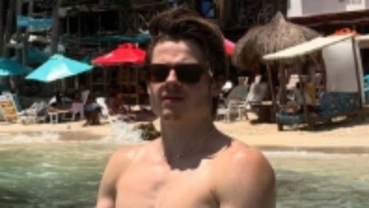 Hollywood star's nepo baby son reveals ripped torso while on holiday ...