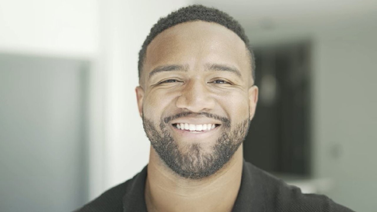 How I went from broke and homeless to making $700k without a degree ...