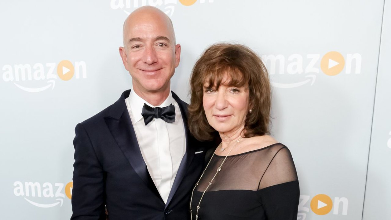 Jacklyn Bezos' selfless sacrifices secured son Jeff's Amazon success ...