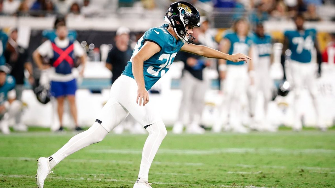 Jags kicker nails longest field goal EVER: 'That would be a record ...