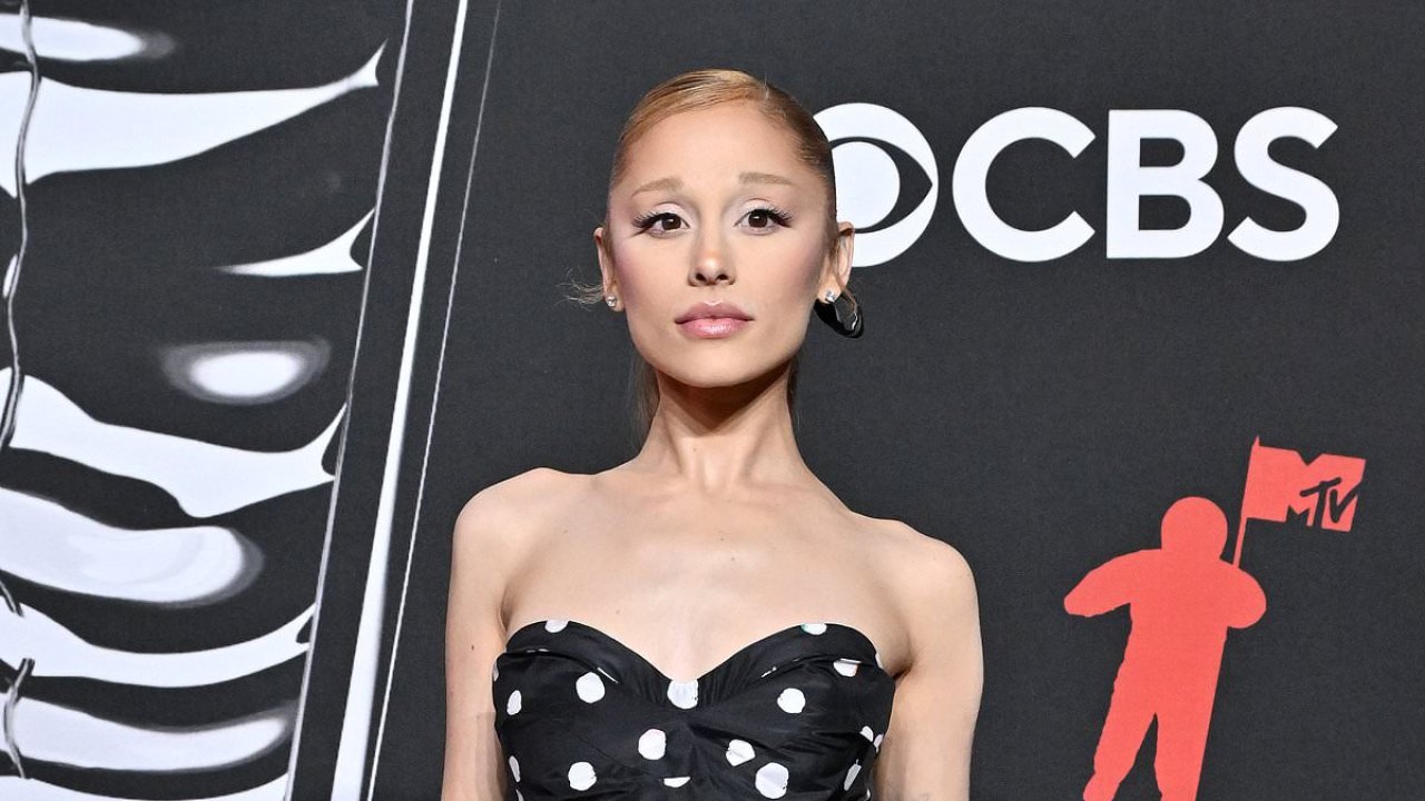 Ariana Grande fumes after tour sells out and scalpers swoop in - www.abdpost.com Amerika'dan ...