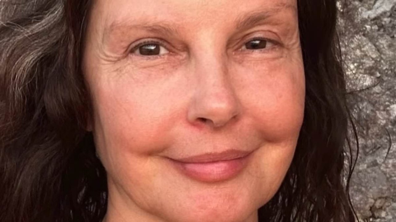 Ashley Judd, 57, is hoping to find peace with a 'wisdom teacher' - www ...