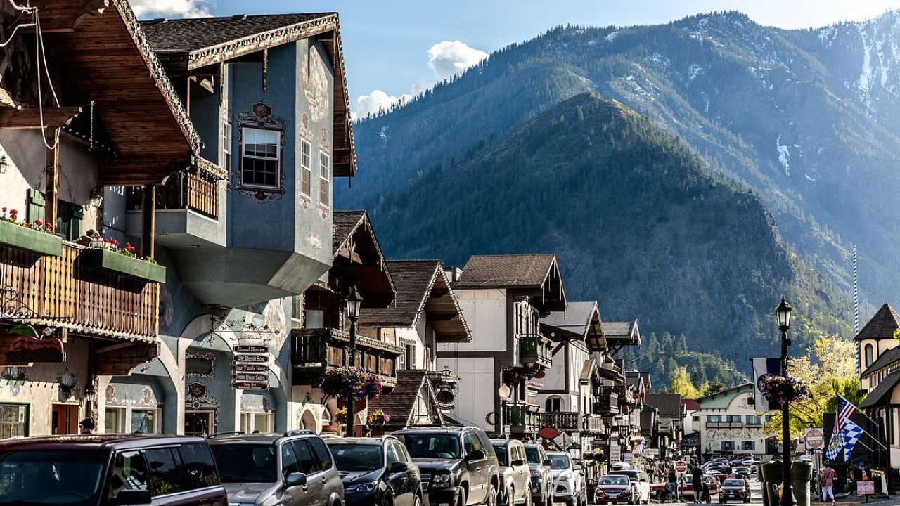 Inside 'Mini Munich' on the West Coast that hosts huge Oktoberfest ...