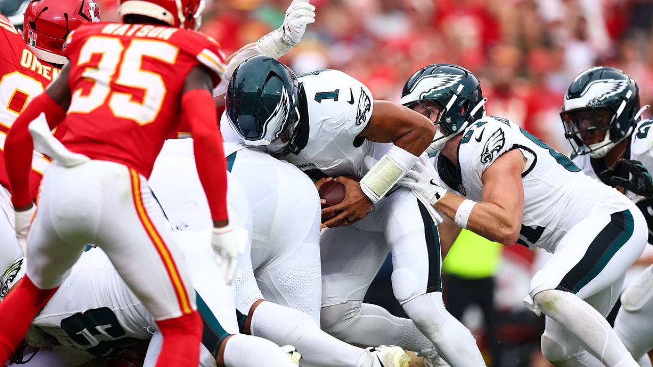 Outraged NFL fans call for Eagles tush push to be banned after win - ABDPost.com Amerika'dan ...