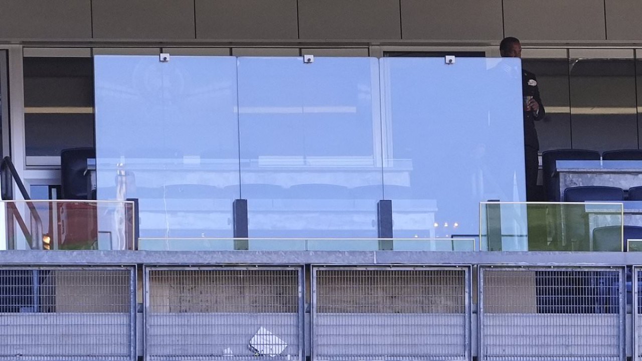 Reinforced glass that will keep Donald Trump safe at Yankees revealed ...