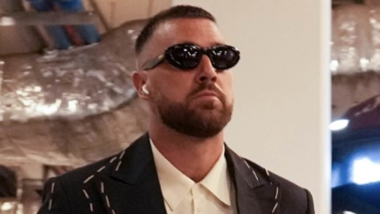 Travis Kelce rocks very bizarre suit before NFL game in Brazil - www ...