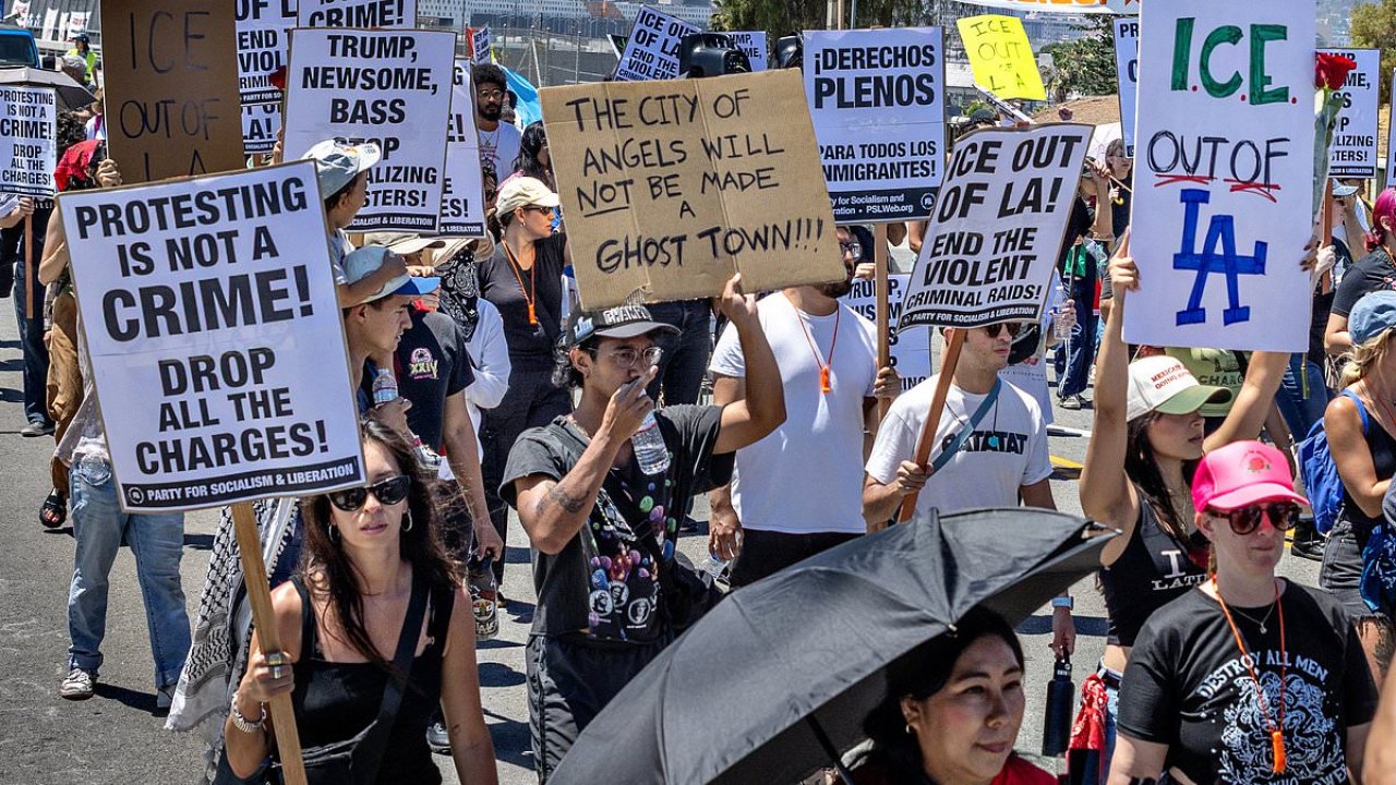 Trio of anti-ICE influencers indicted over stalking agent - www.abdpost.com Amerika'dan Haberler