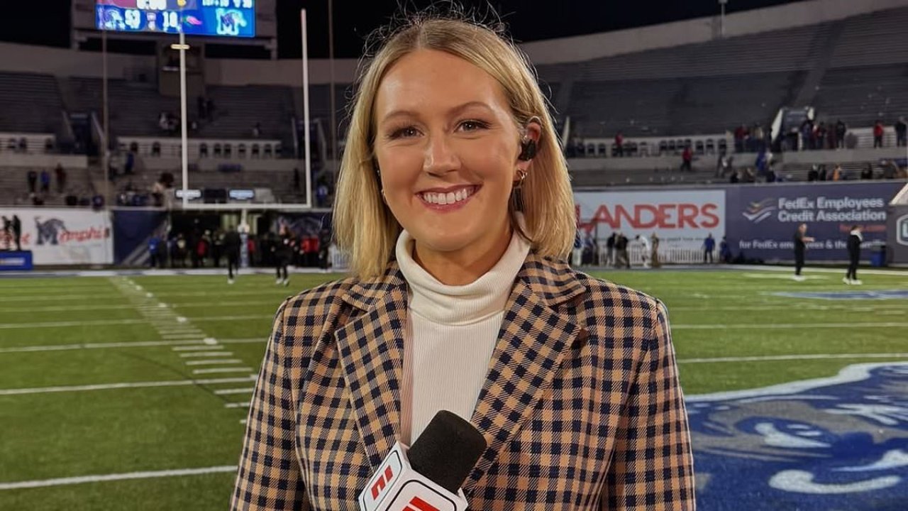 Female college football reporter gets brutally wiped out on sideline ...