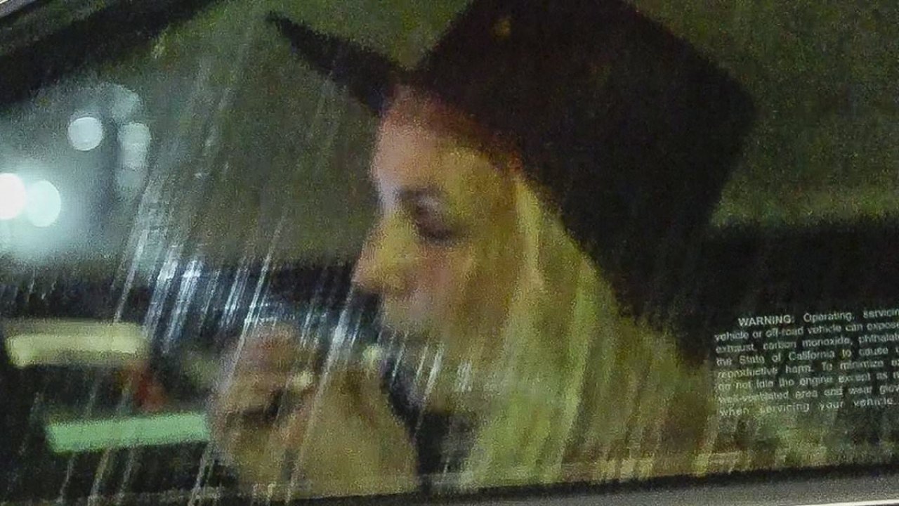 Britney Spears risks her life on wild night out with mystery woman ...