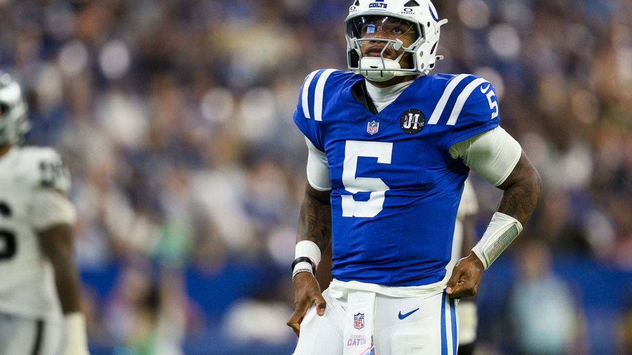 Colts quarterback ruled out of Cardinals game after freak injury ...