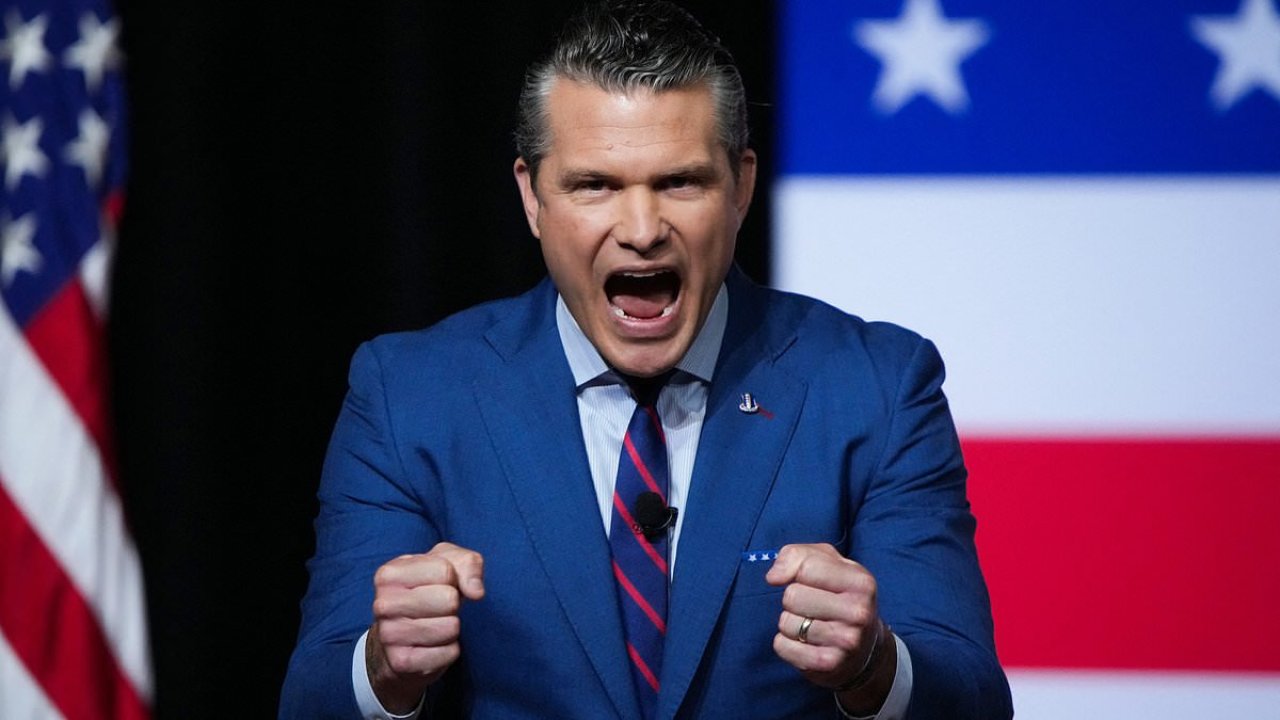 Fat National Guard troops sacked by Hegseth after photo goes viral ...
