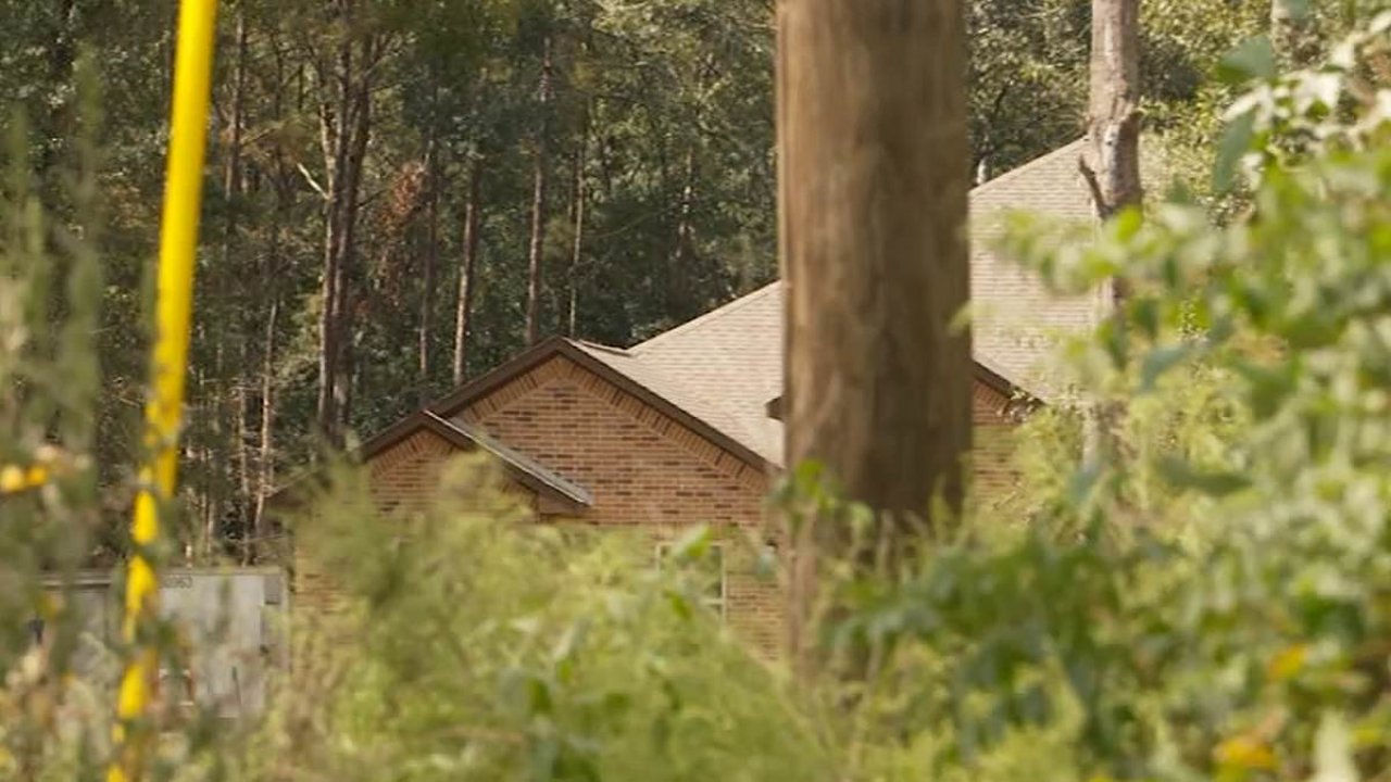 Girl, 12, 'held captive for six months' escapes house of horrors ...