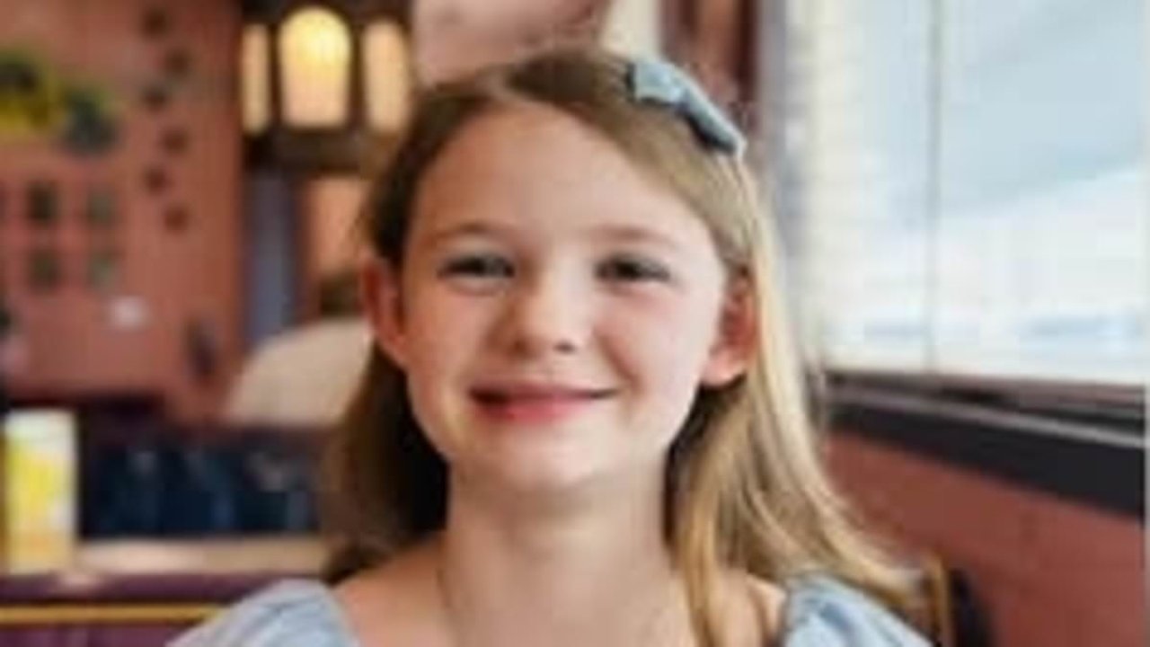 Mystery surrounds death of girl, 12, at scuba diving certification ...