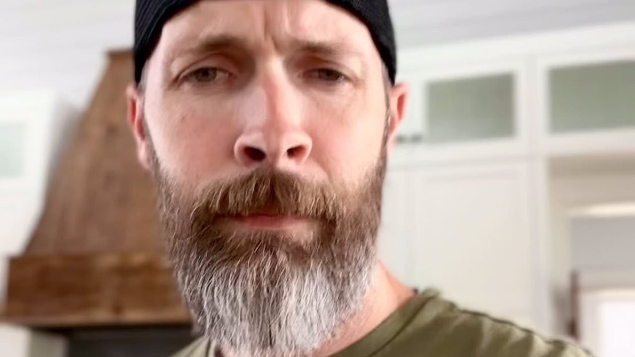 Pastor slams coffee shop worker for wearing 'sinful' leggings - ABDPost ...