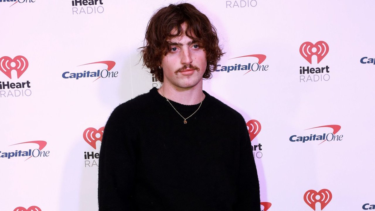 Pop singer shocks fans with dramatic body transformation - www.abdpost ...