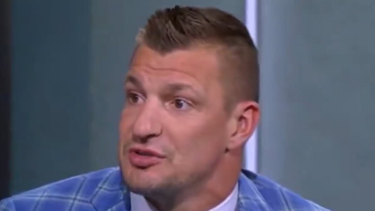 Rob Gronkowski savaged by fans after 'butchering' name of NFL rookie ...
