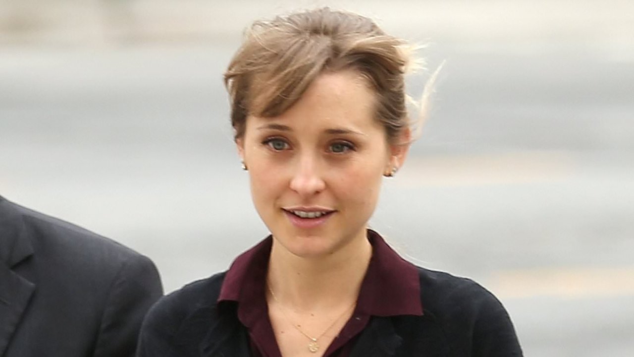 Smallville star Allison Mack to break silence over NXIVM sex cult - www ...