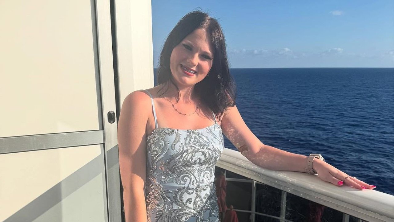 Cheerleader 'fought for her life' as she was killed on cruise ship ...