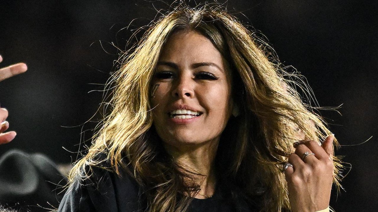 ESPN star pleads with network to stop showing viral mom in the stands - ABDPost.com Amerika'dan ...