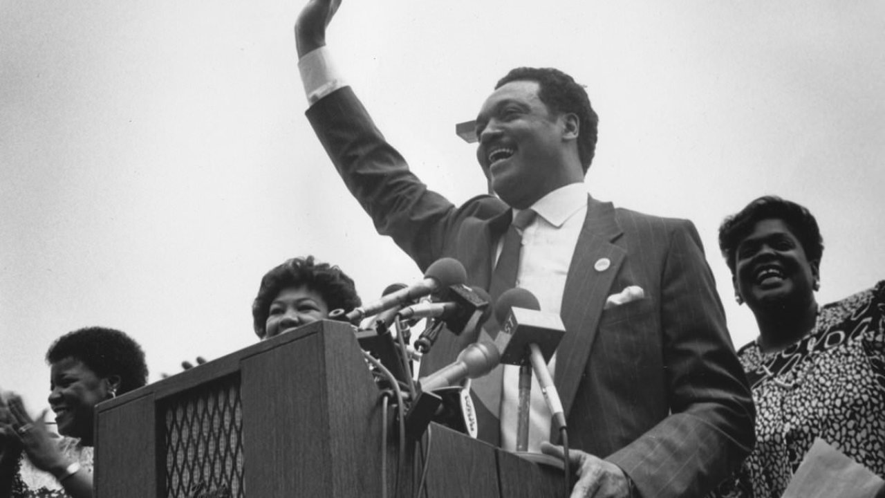 Family of Jesse Jackson say civil rights leader 'not on life support ...
