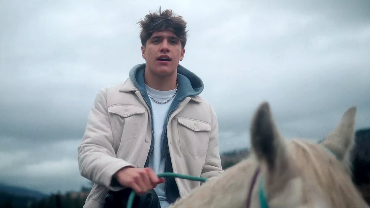 Justin Trudeau's rapper son sounds worse than ever in new music video ...