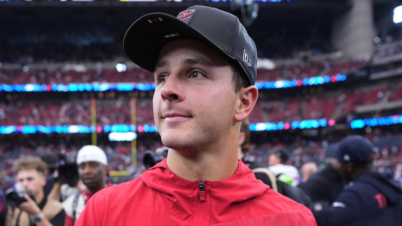 Star NFL quarterback finally cleared to return after injury nightmare ...