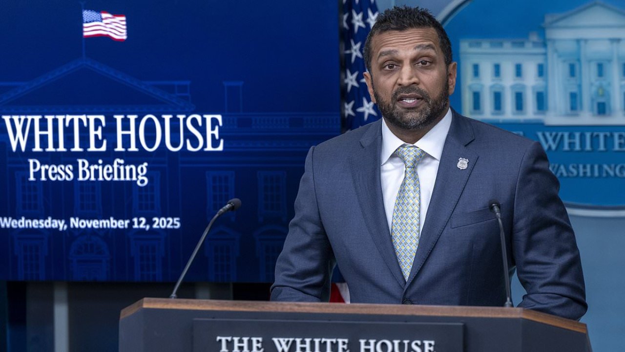 There's a plague rotting away at FBI. At the center is Thomas Crooks ...