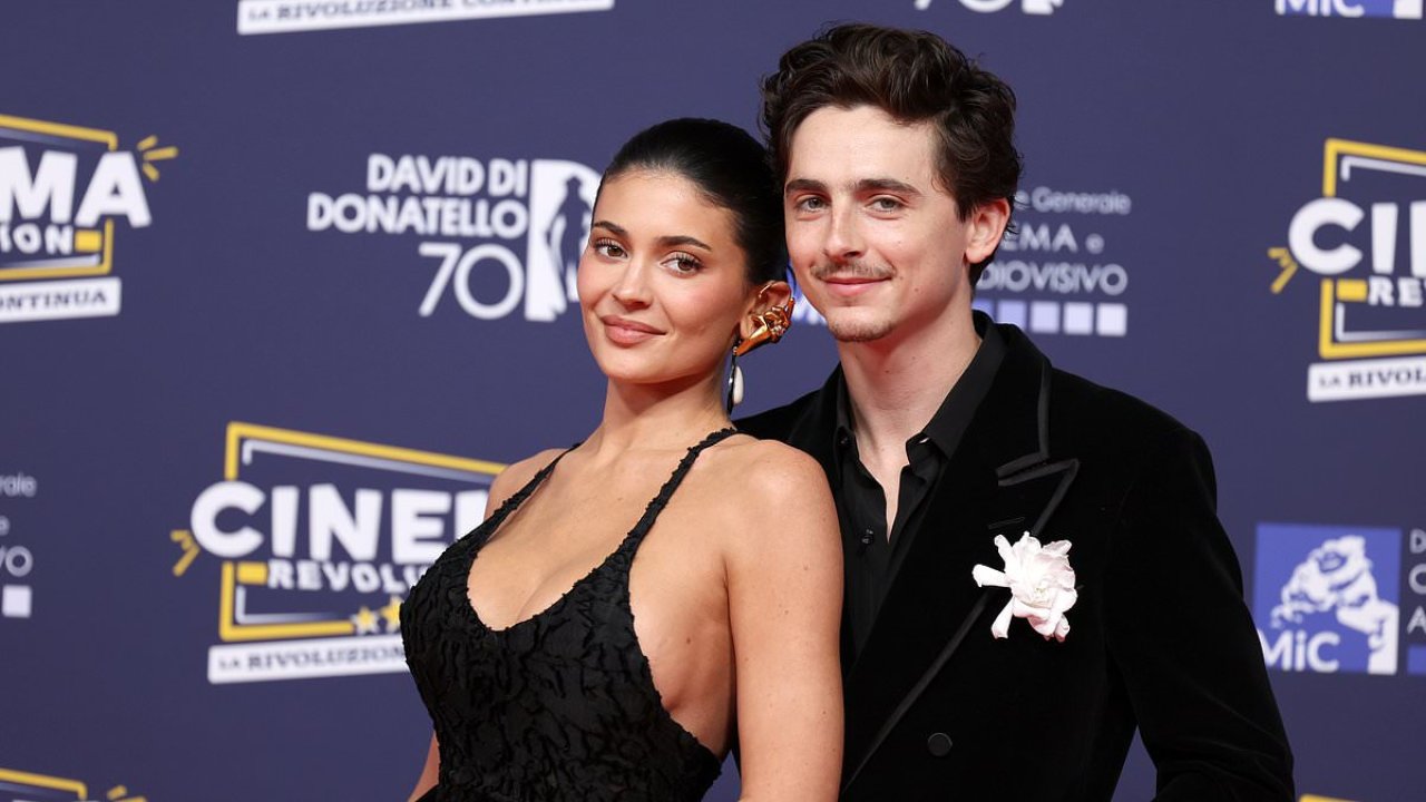 Timothee Chalamet resurfaces after dumping Kylie Jenner - ABDPost.com ...