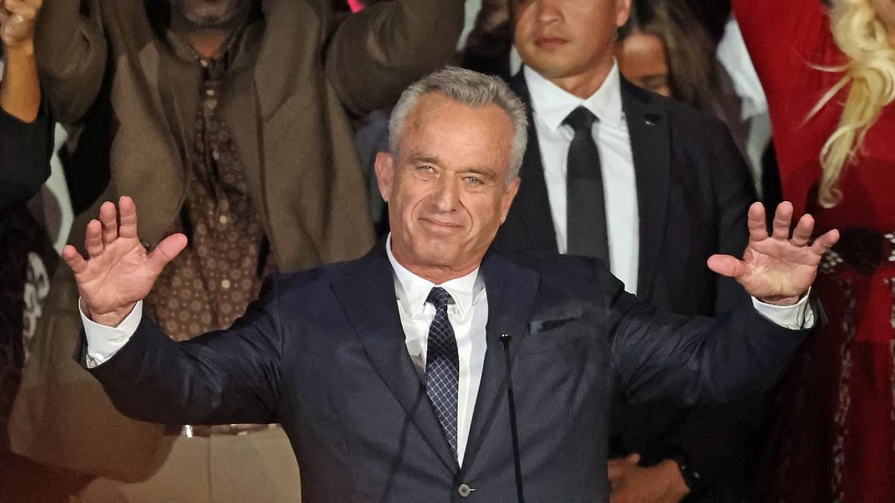 Voters in deep-blue Mass. support Trump's health secretary RFK Jr ...