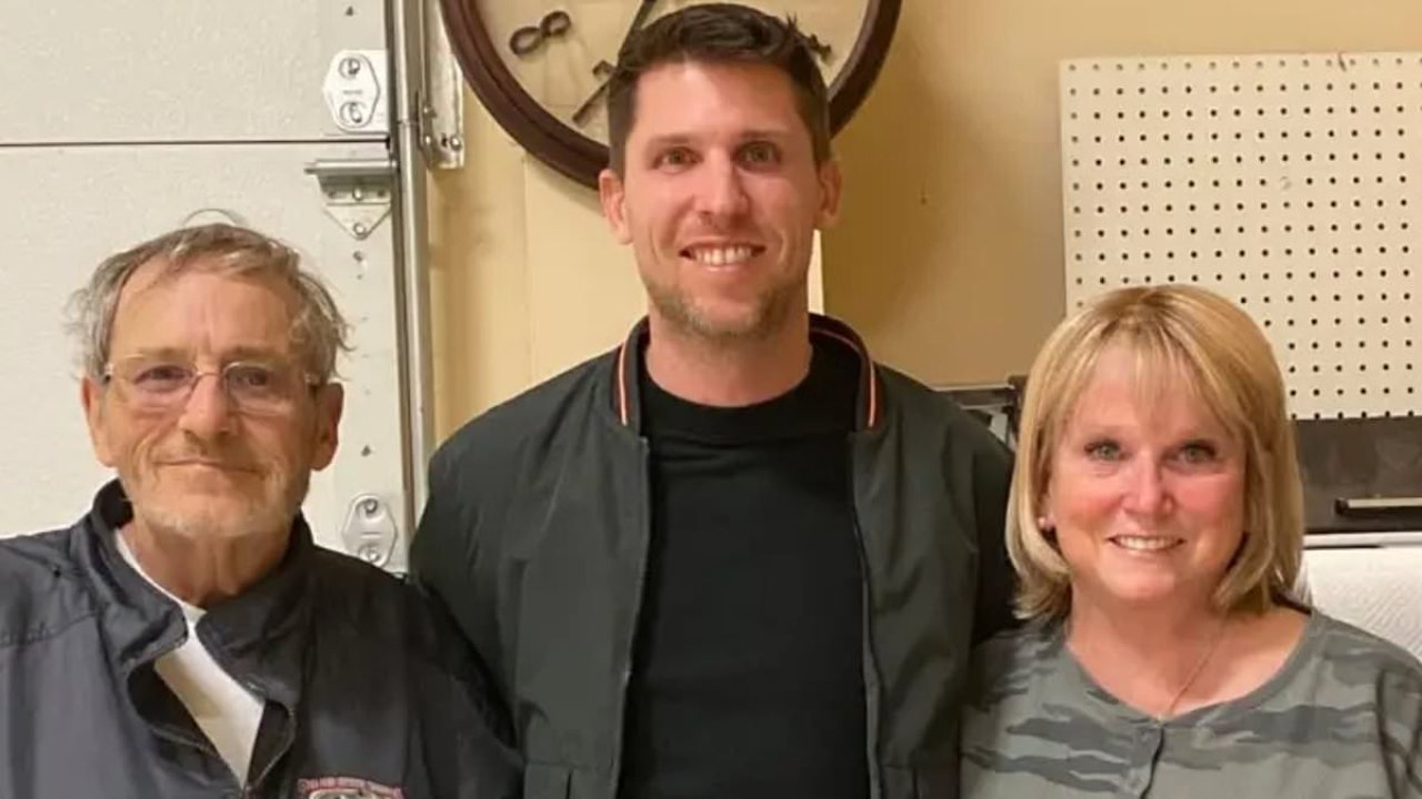 Harrowing details emerge about Denny Hamlin's dad's house fire death ...