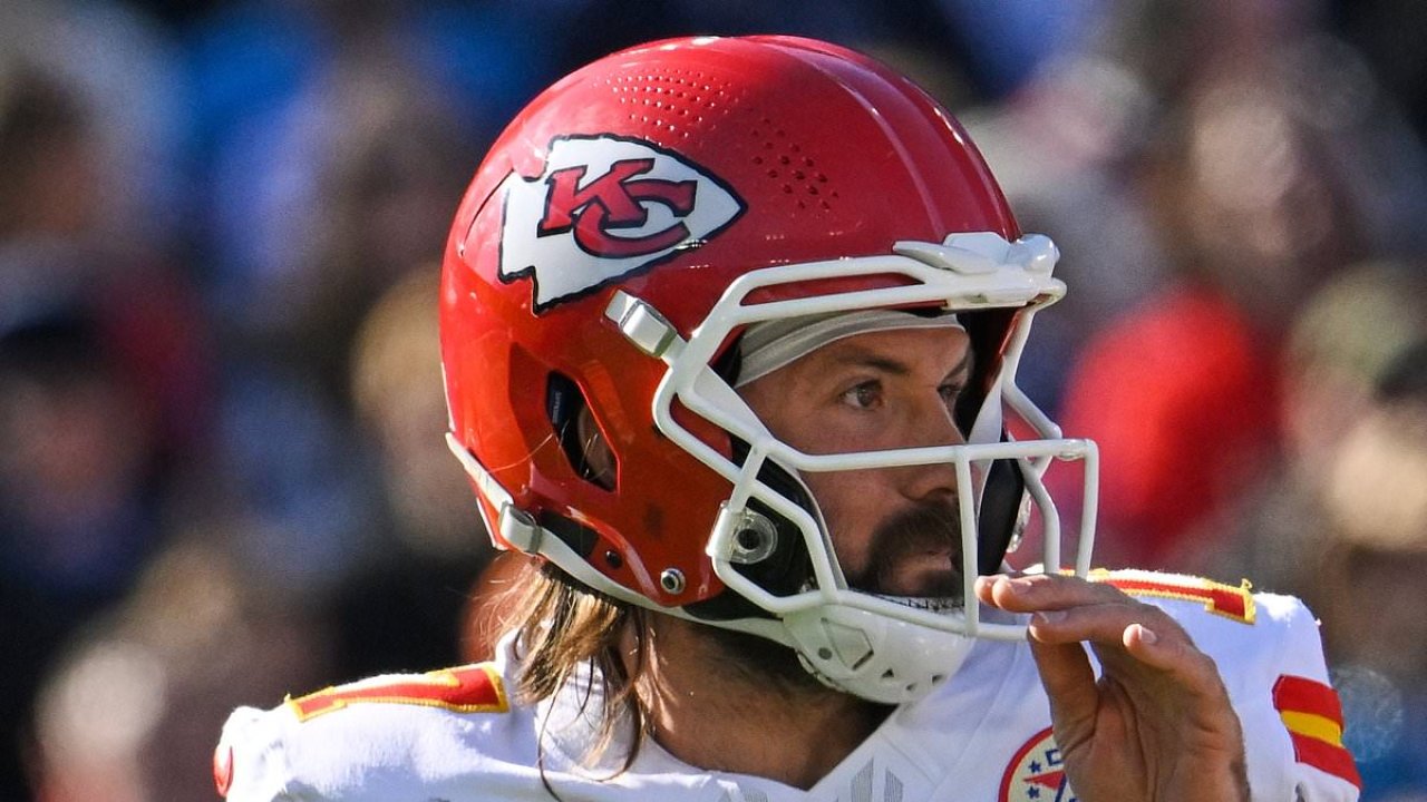 Patrick Mahomes' QB replacement leaves game with injury - ABDPost.com ...