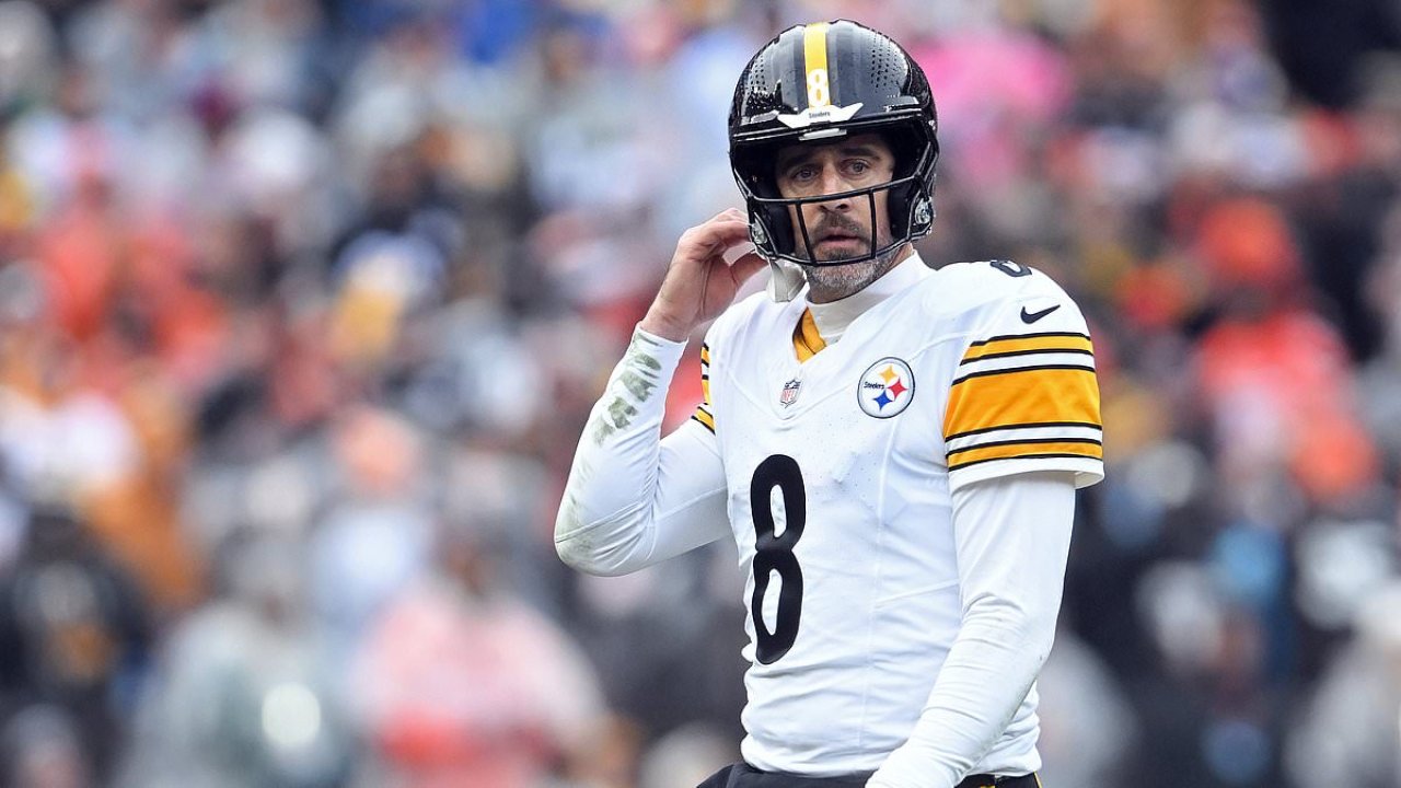 Steelers' playoff hopes in the balance after shocking loss to Browns ...