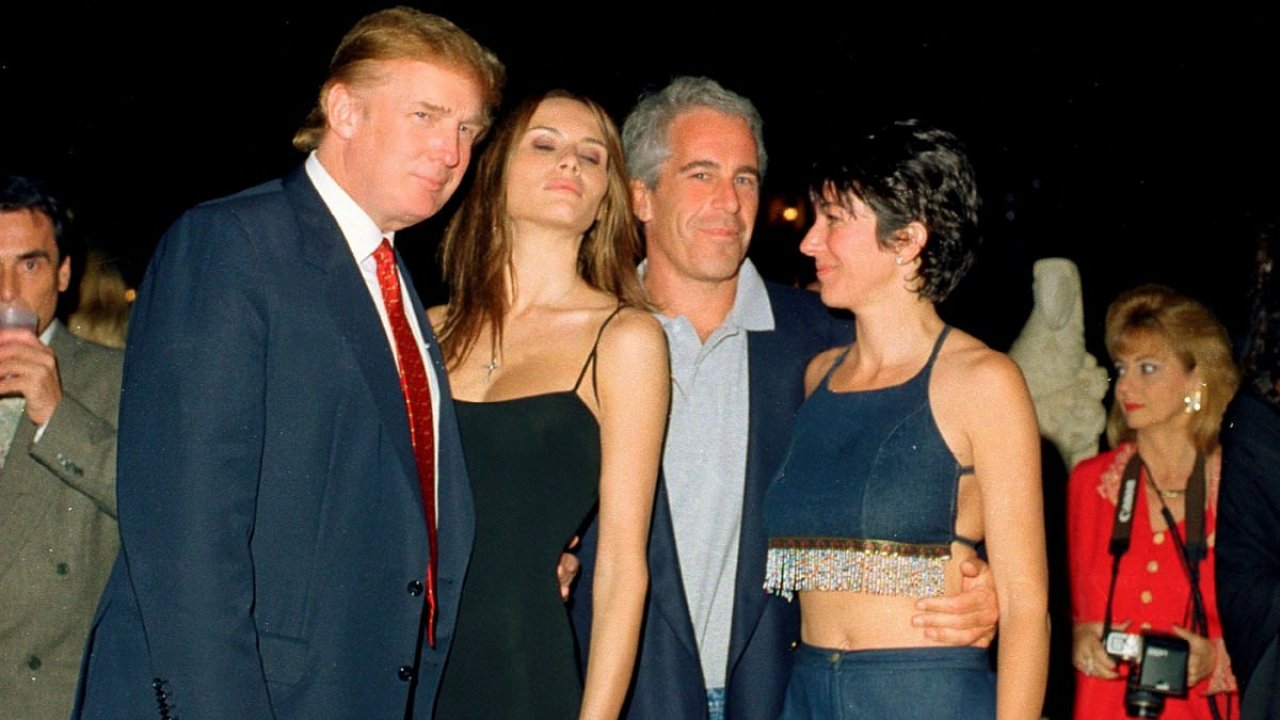 Trump DEFENDS Bill Clinton after 'terrible' Epstein files photo dump ...