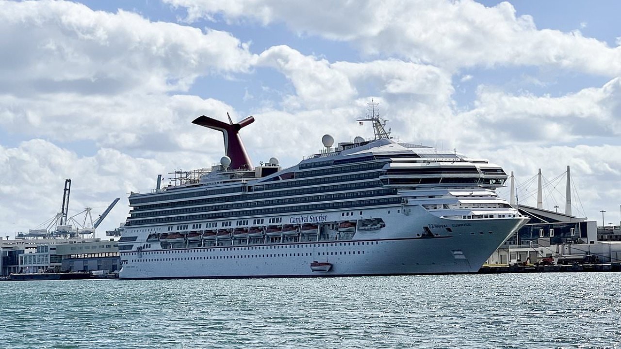Two men charged with rape after switching places during cruise hookup ...