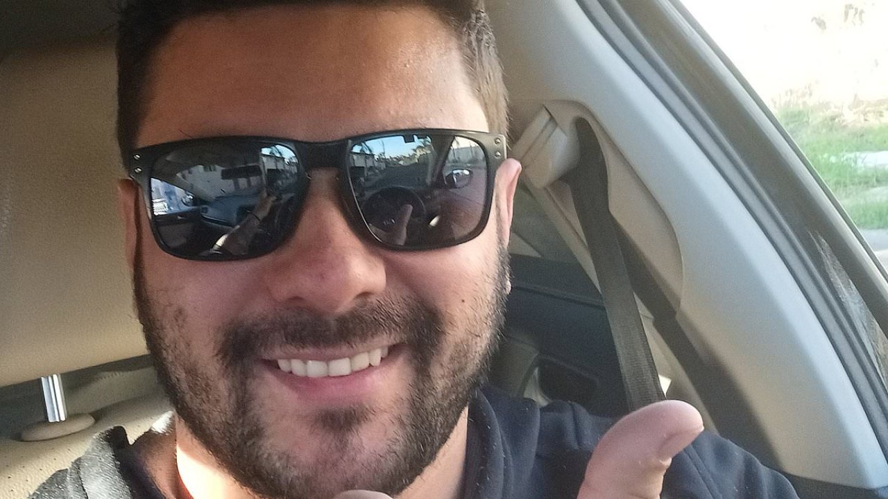 Watermelon-eating game contestant chokes to death in front of his wife ...