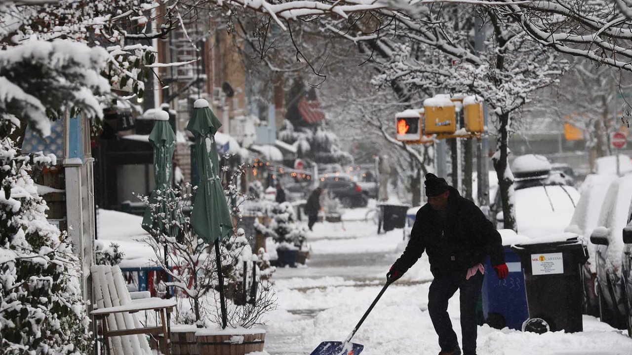 Winter storm set to batter Midwest before sweeping into the northeast ...