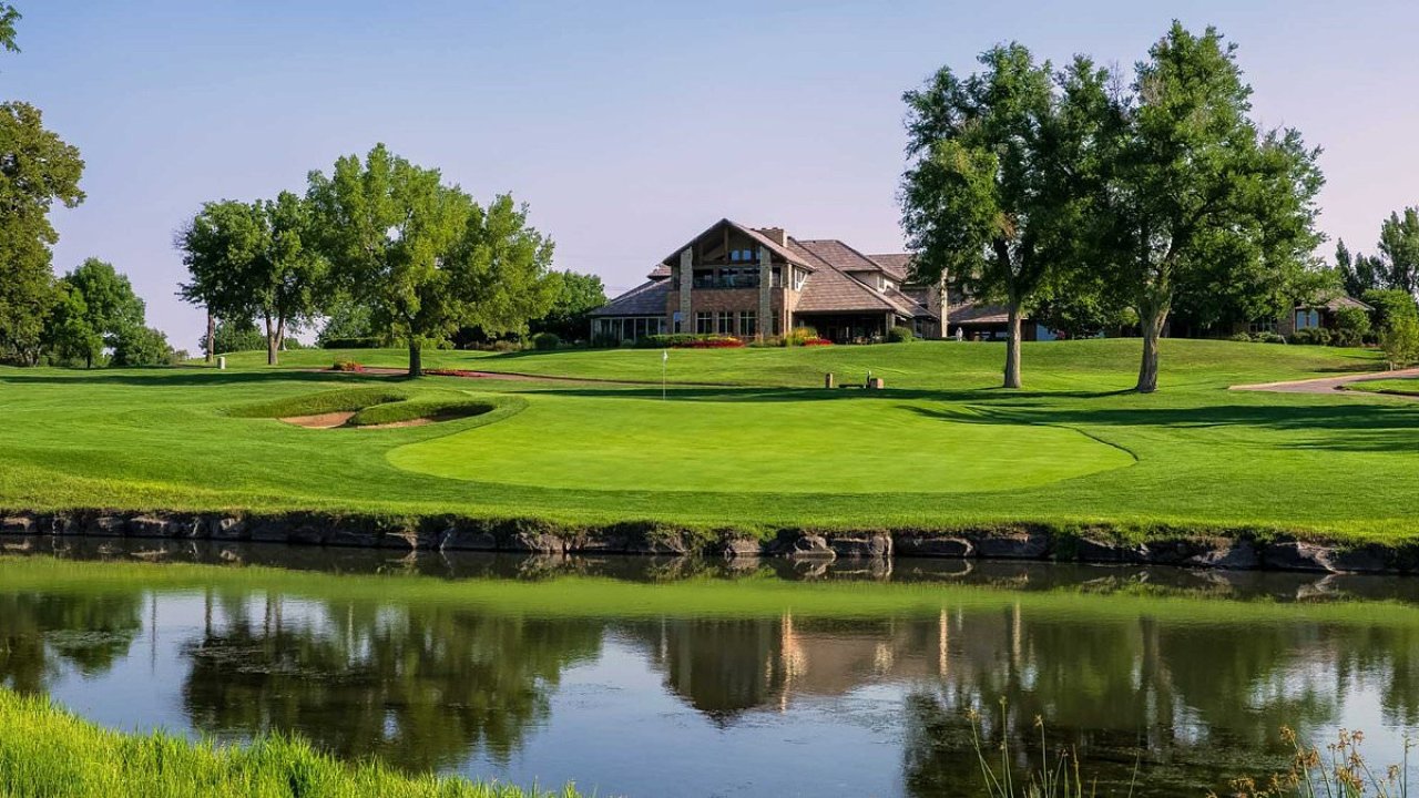 Denver country club brawl ends with buffet table destroyed - ABDPost ...