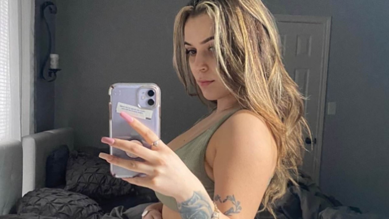 Gymgoer 'nearly kills love rival by hurling 25lb weight at her HEAD ...