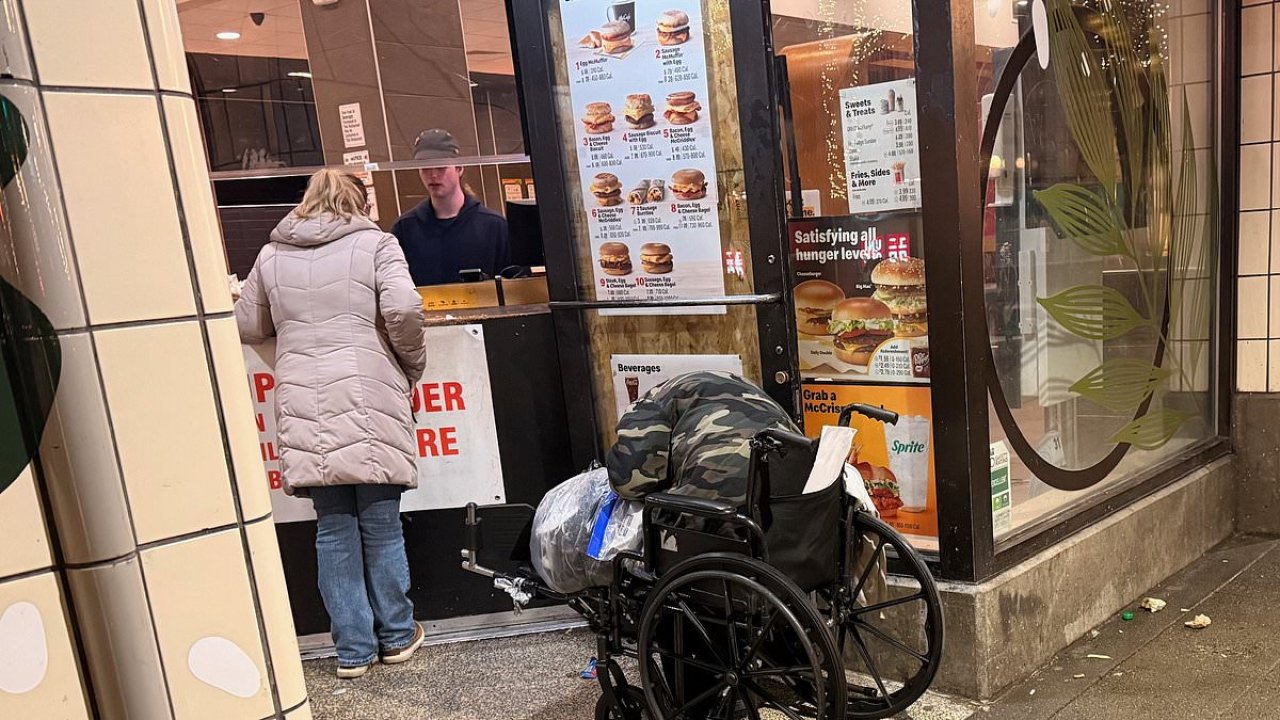 My night at America's 'scariest' McDonald's too dangerous for a DOOR ...